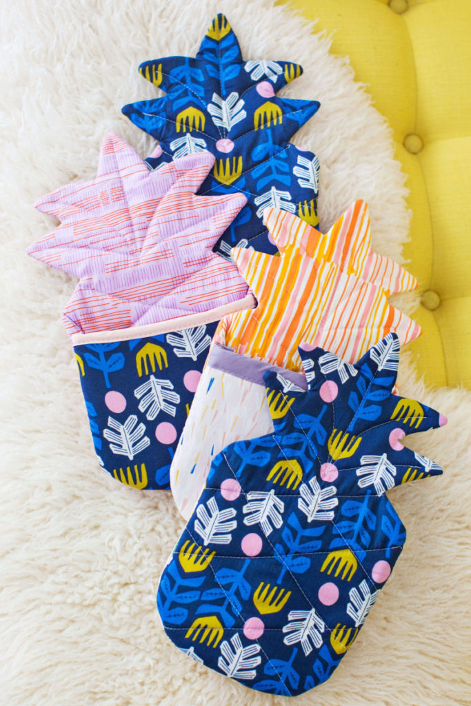 15 Fun Oven Mitt DIYs That You'll Actually Want To Try